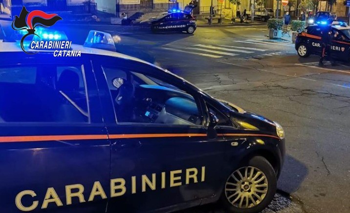 Picanello, senza patente in fuga dai Carabinieri - Free Press Online